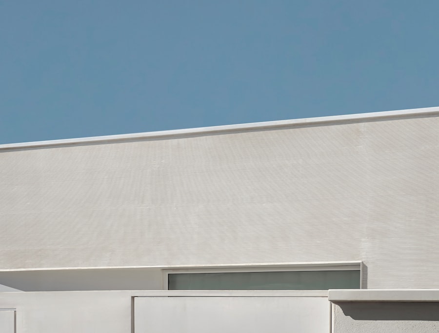 Why You Should Cap Door Frames in Ontario - ARDS Aluminium